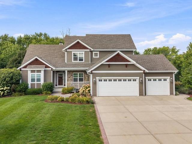 1875 Highland Ct, Slinger, WI 53086