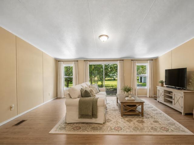 1875 Kayleen Lane