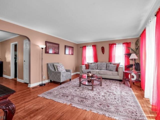 1875 Pilgrim Way