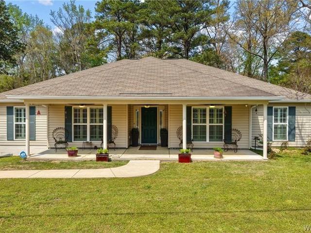 1875 Walnut St, Centreville, AL 35042