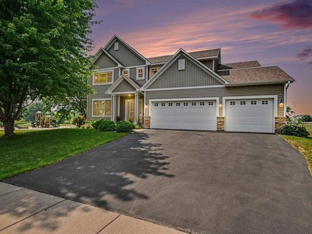 1876 Foothill Trl, Shakopee, MN 55379