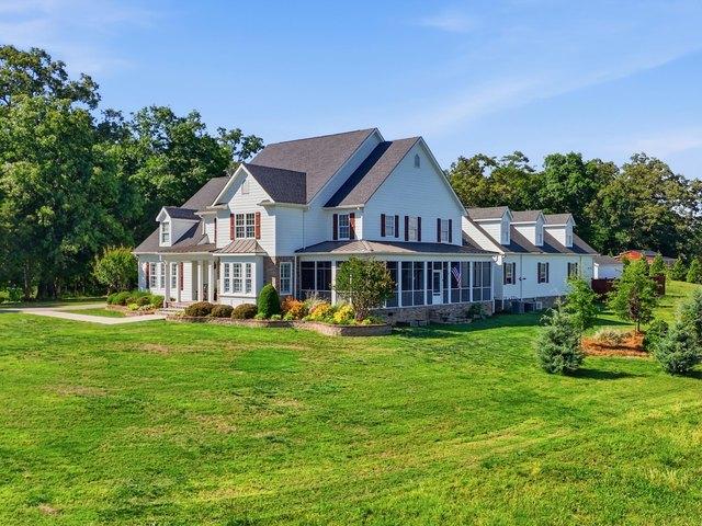 1876 Glass Mill Rd, Chickamauga, GA 30707
