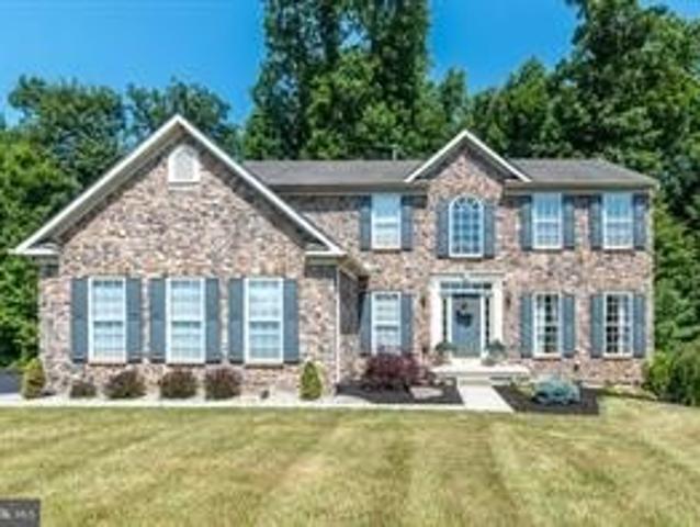1876 Sycamore Dr, Red Hill, PA 18951