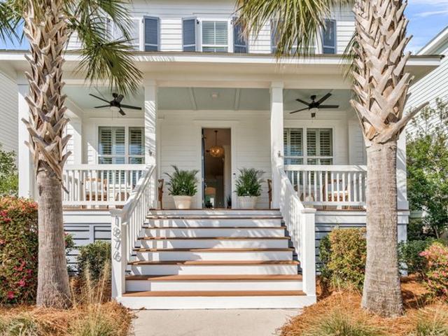 1876 Village Crossing Dr, Charleston, SC 29492