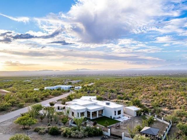 18773 S Houghton Rd, Vail, AZ 85641