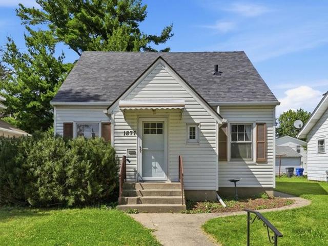 1877 Lacrosse Ave, Saint Paul, MN 55119