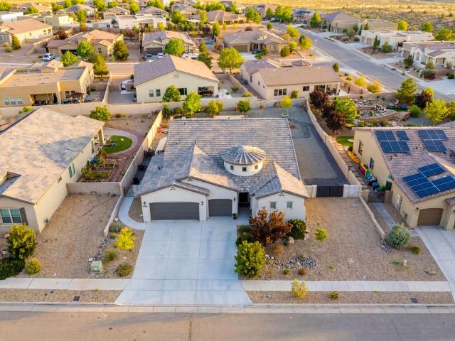 1878 Castle Peak Loop NE