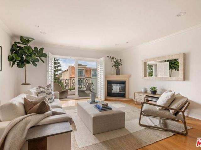 1878 Greenfield Ave Ph 1, Los Angeles, CA 90025