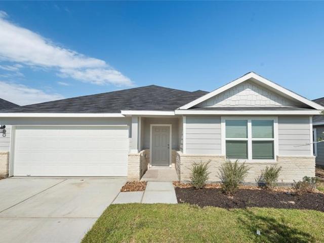1878 Redwood Ln, Dayton, TX 77535