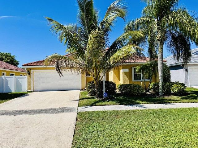 18798 Caspian Cir, Boca Raton, FL 33496