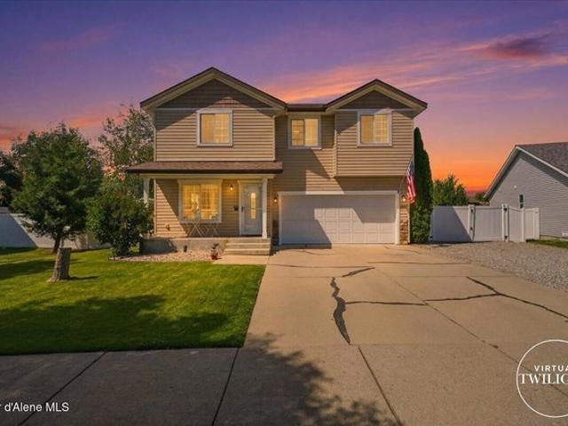 1879 E Warbler Ln, Post Falls, ID 83854