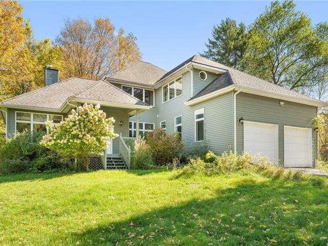 1879 Ellis Hollow Rd, Ithaca, NY 14850