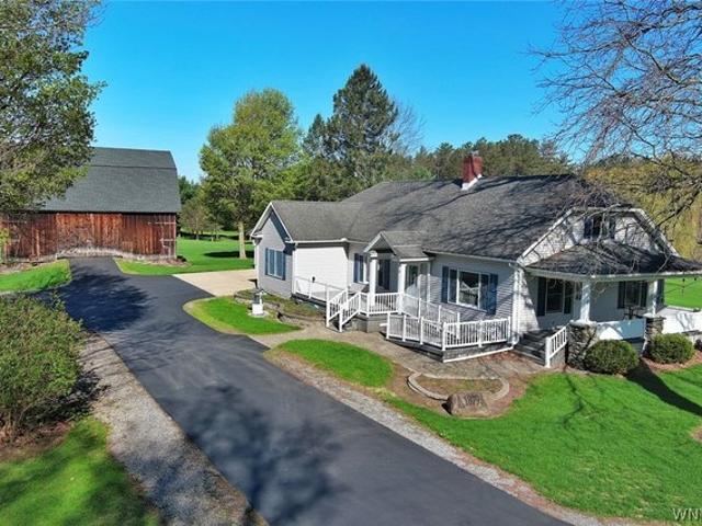 1879 Grover Rd, East Aurora, NY 14052