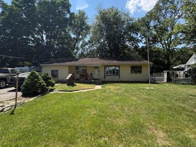 1879 York Ave, Williamstown, NJ 08094