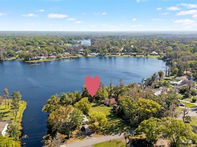 18703.5 Lakeshore Dr, Lutz, FL 33549