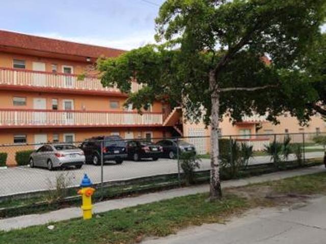 18700 3rd Ct NE #631, Miami, FL 33179