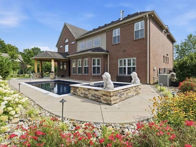 18701 Foxbough Glen Pl, Louisville, KY 40245