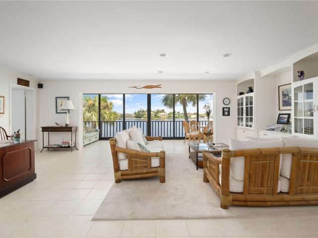 1870 Bay Rd, Unit 213G, Vero Beach, FL 32963 | MLS #290595 | Compass