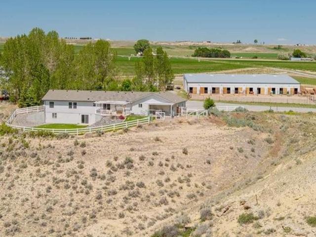 1870 Lane 12, Powell, WY 82435