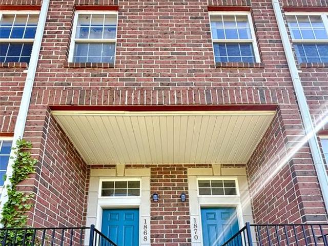 1870 Lindsay Lane