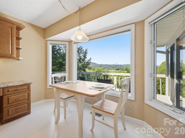 1870 Riverview Court