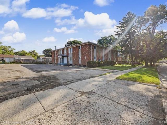 1870 Saint Johns Blvd, Lincoln Park, MI 48146