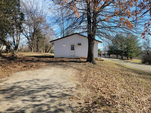 1870 Tapering Point Road