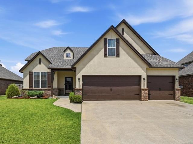 18713 E 42nd Pl, Tulsa, OK 74134