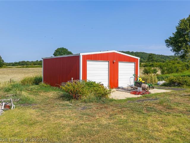 18713 Highway 41