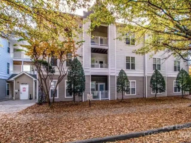 18710 Oakhurst Boulevard, 2H, Cornelius, NC 28031