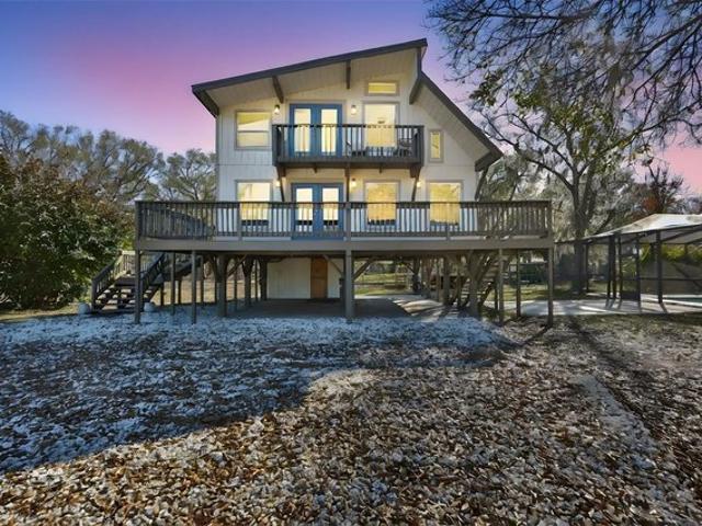 18711 Red Bird Ln, Lithia, FL 33547