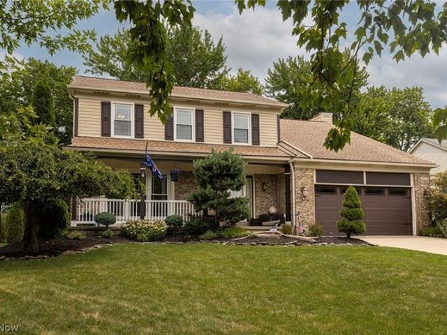 18717 Walnut Dr, Strongsville, OH 44149