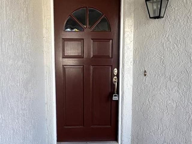 18714 Wimbledon Cir, Unit 18714, Lutz, FL 33558 | MLS #TB8474 | Compass