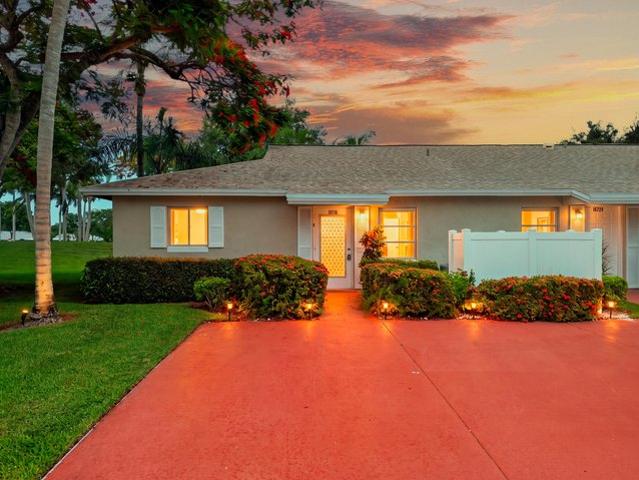 18716 Schooner Dr, Boca Raton, FL 33496