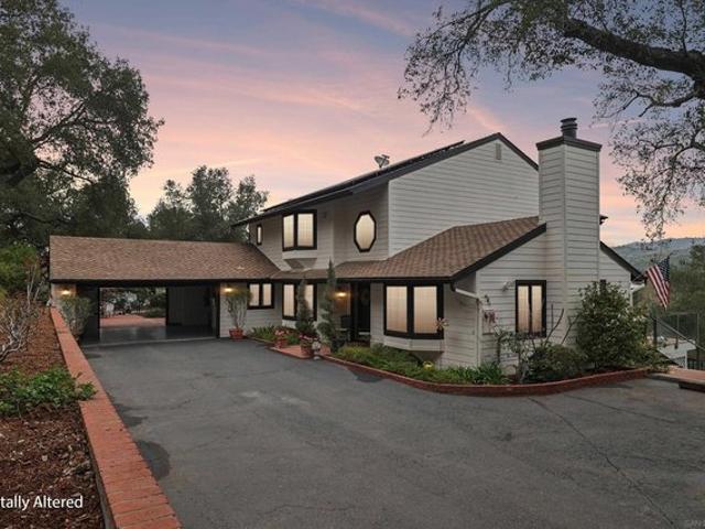 1871 Tecalote Dr, Fallbrook, CA 92028