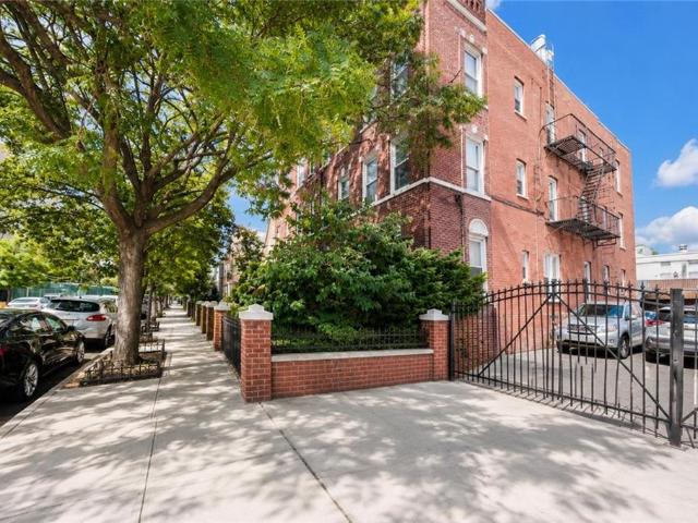 1871 West 13th Street
