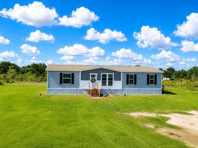 18720 NW 242nd St, Okeechobee, FL 34972