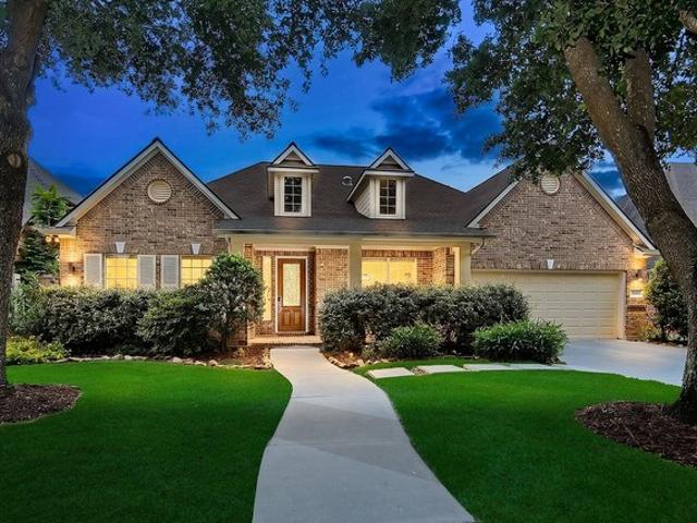 18722 Duke Lake Dr, Spring, TX 77388