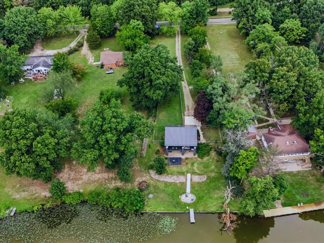 18729 S River Road