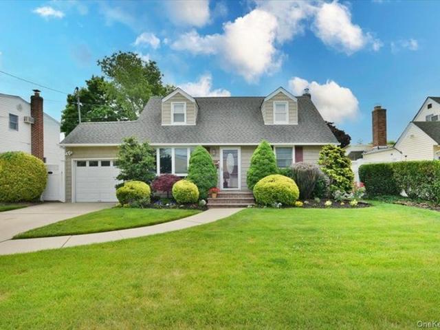 1872 Chester Dr, East Meadow, NY 11554
