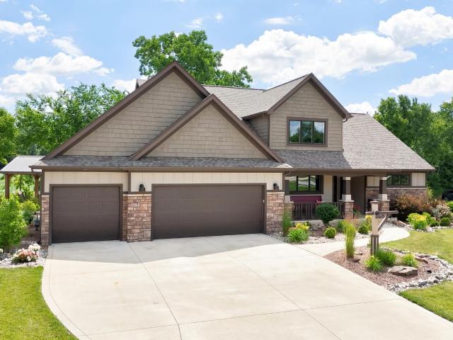 18736 Roselle Cove