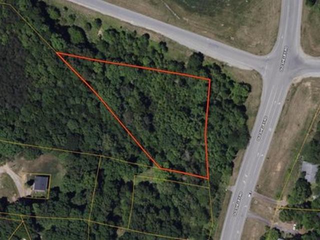 1873 Old Shelby Rd, Hickory, NC 28602