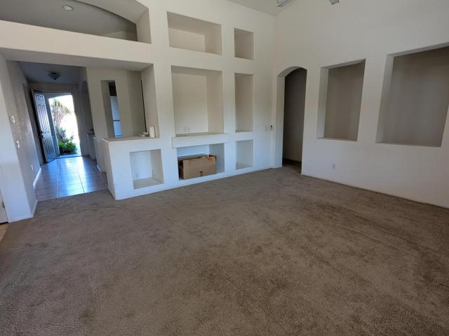 1873 e san carlos place