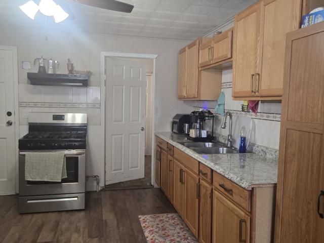 187 Crooked Hill Road