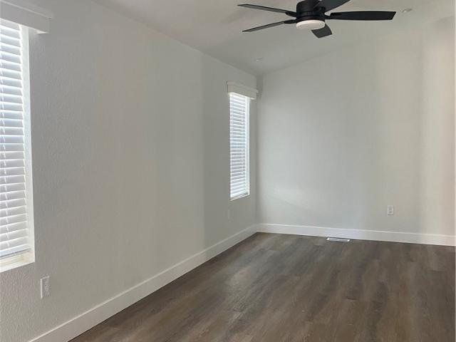 187 Ballard Street 133