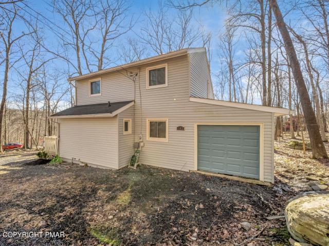 187 Bellingham Dr, Bushkill, PA 18324 | MLS #PM 139393