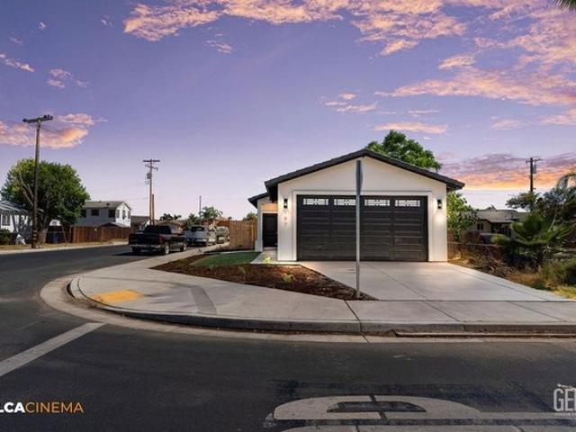 187 E Orange Ave, Shafter, CA 93263