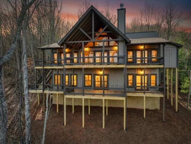 187 Mahoosec Trl, Mineral Bluff, GA 30559