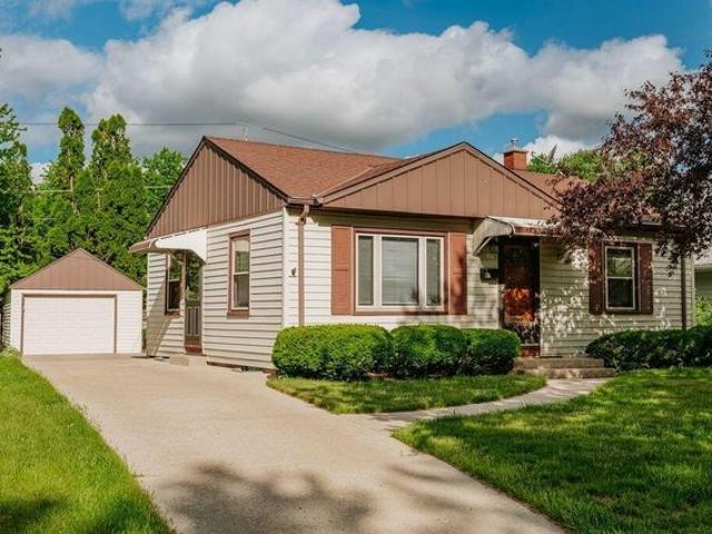 187 N 91st St, Milwaukee, WI 53226
