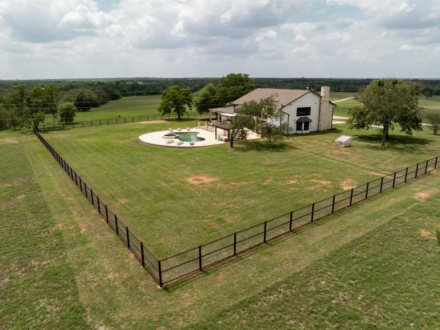 187 N Cedar Creek Dr, Cedar Creek, TX 78612 | MLS #1079
